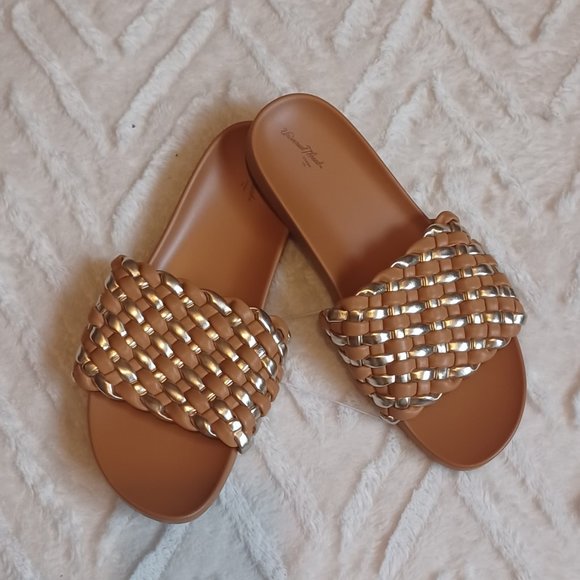 UNIVERSAL THREAD SANDALS | Shoes | Universal Thread Sandals | Poshmark
